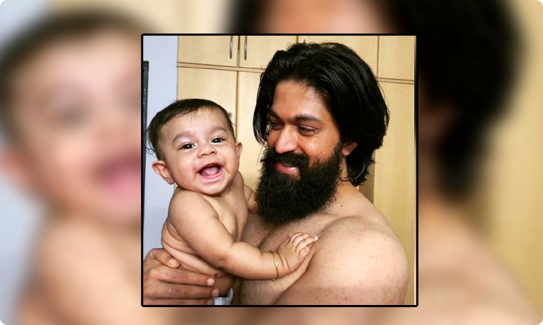 నా ఫేవరేట్ బాయ్స్ ఎలా ఉన్నారు... | Shirtless yash and son ayush melting ...