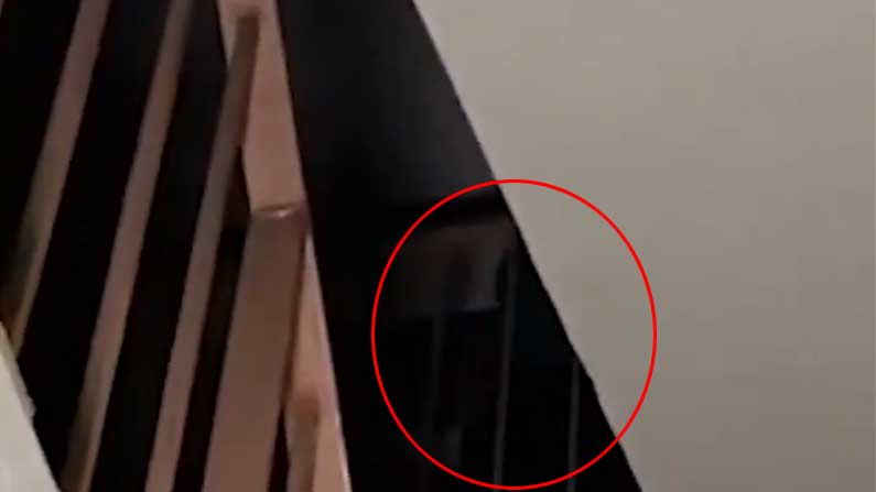 Ghost Caught on Camera: ఎవరూ లేరని ఆ ఇంట్లోకి వెళ్లారు.. ఊహించని షాక్ ...