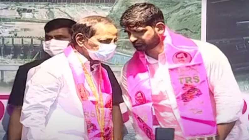 Padi Koushik Reddy : టీఆర్ఎస్ తీర్థం పుచ్చుకున్న పాడి కౌశిక్ రెడ్డి ...