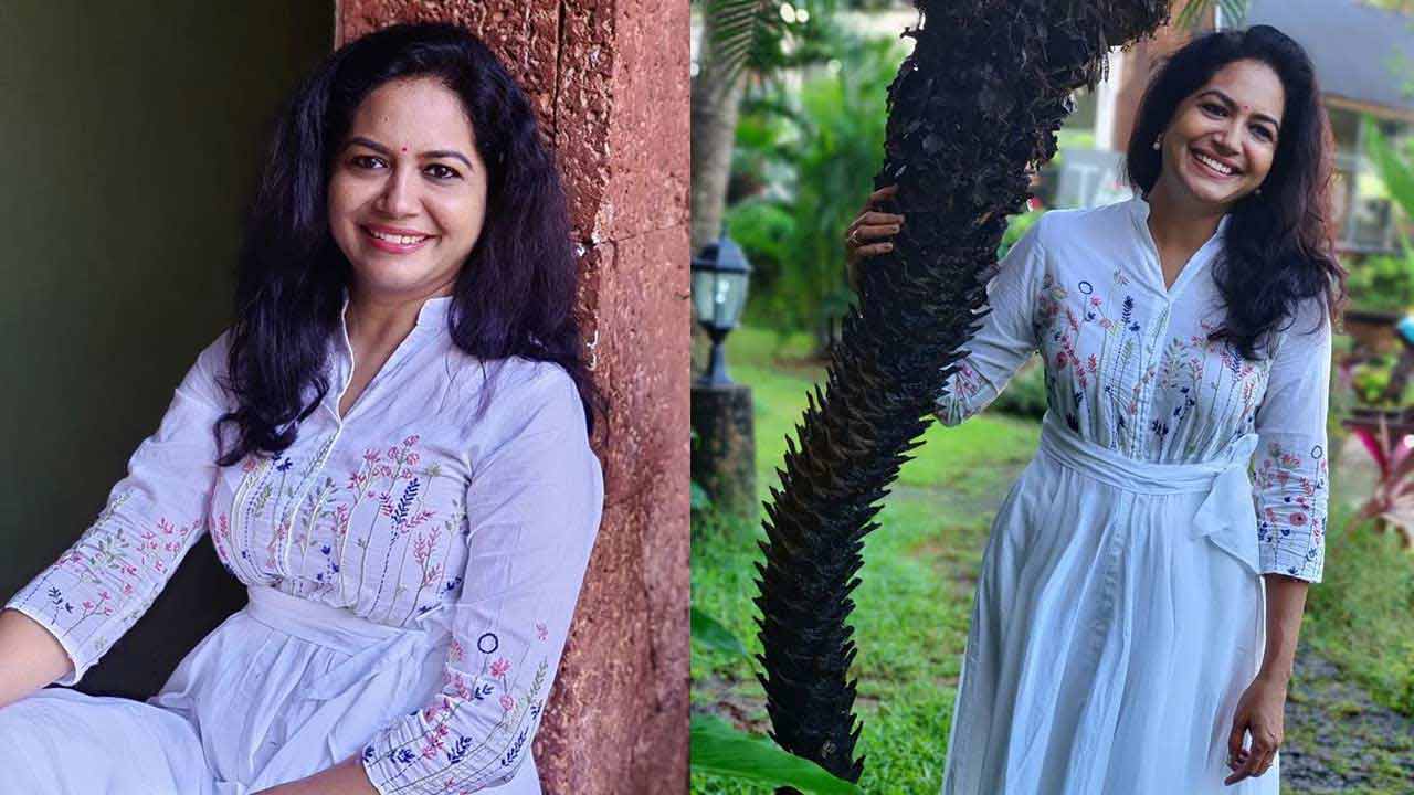 Sunitha: అందాల కోయిల‌మ్మ‌ నీ అందమైన చిరునవ్వుకు కారణమేంటమ్మ.. వైరల్ ...