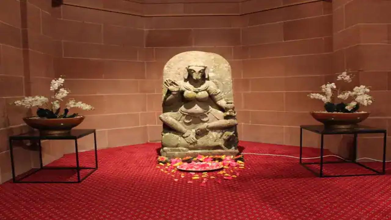 Yogini Mata Idol: భారత్‌కు చేరిన యోగిని మాత.. లండన్ నుంచి ఢిల్లీ.. 1200 ...