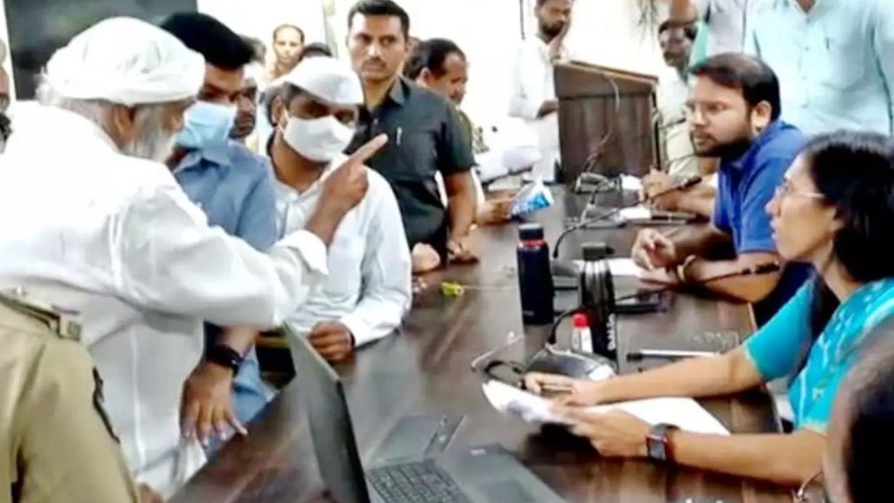 JC Prabhakar Reddy: జేసీ వెంటనే క్షమాపణలు చెప్పాలి.. లేకుంటే ఆందోళనలు ...