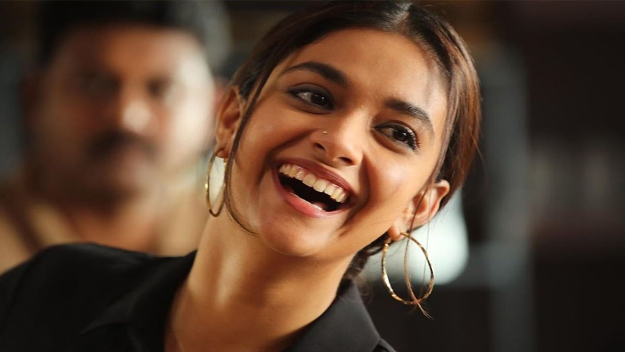 Revolver Reeta: కీర్తి సురేష్‌ కొత్త మువీ ఫస్ట్‌లుక్‌ చూశారా? డిఫరెంట్ ...